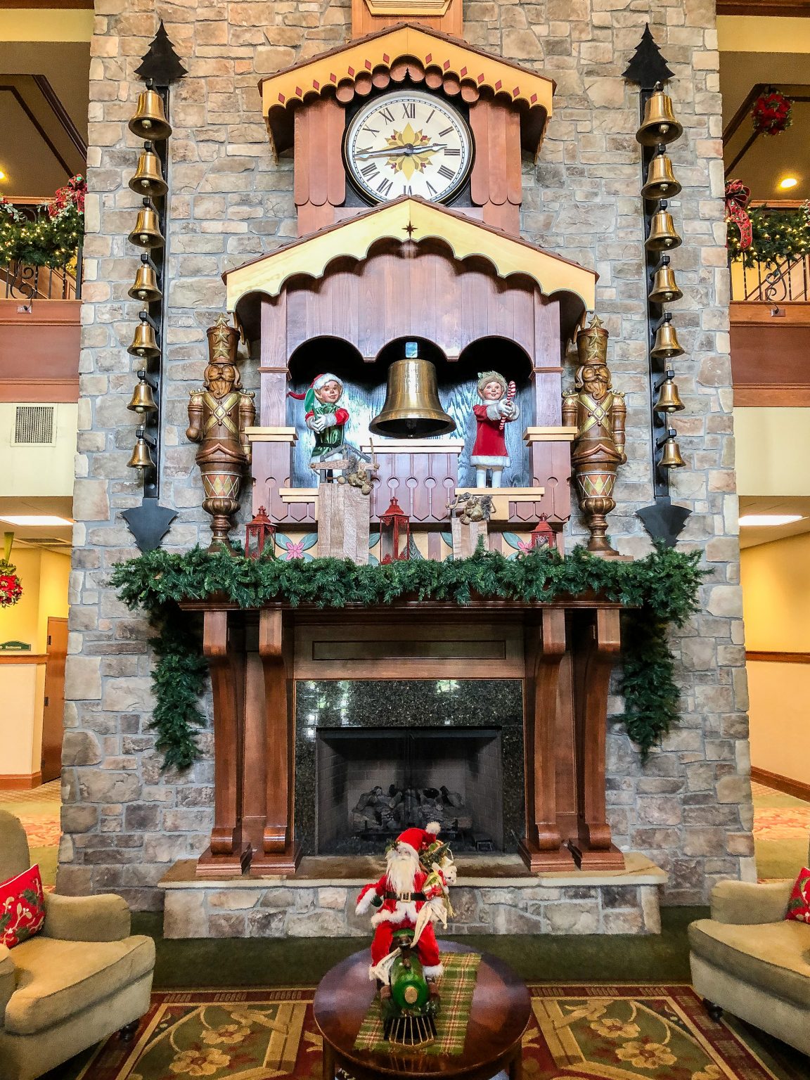 7 Cheery Reasons To Stay At The Inn at Christmas Place In Pigeon Forge