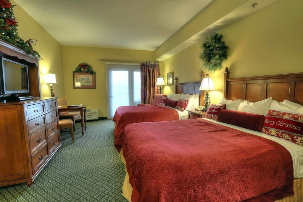 7 Cheery Reasons To Stay At The Inn at Christmas Place In Pigeon Forge